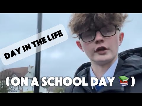 Day In The Life Of A Small Streamer - YouTube