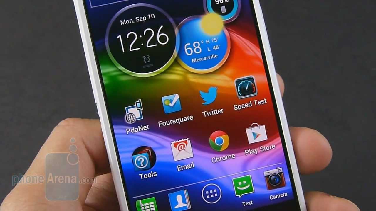 Motorola DROID RAZR M Review - YouTube