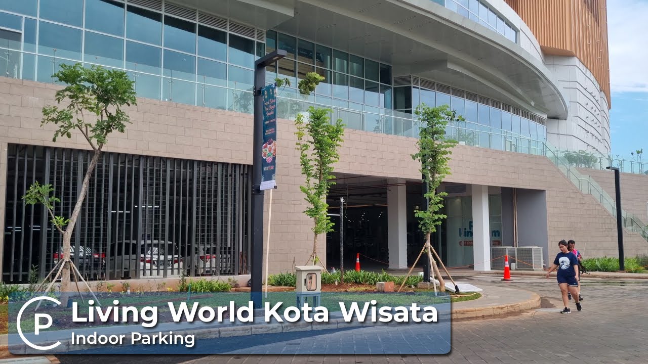 Tempat Parkir Living World Kota Wisata Cibubur - Carpark of Indonesia ...