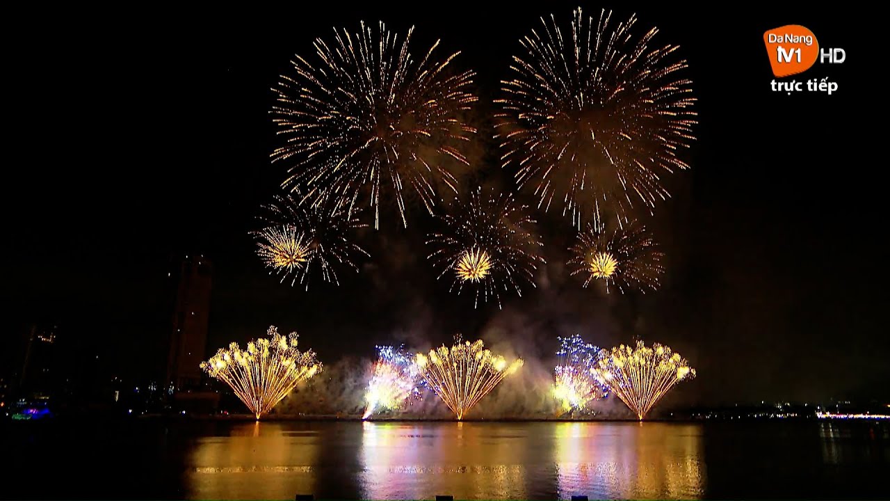 Mãn nhãn với màn trình diễn của đội Z121 Vina Pyrotech(đội Việt Nam 2 ...