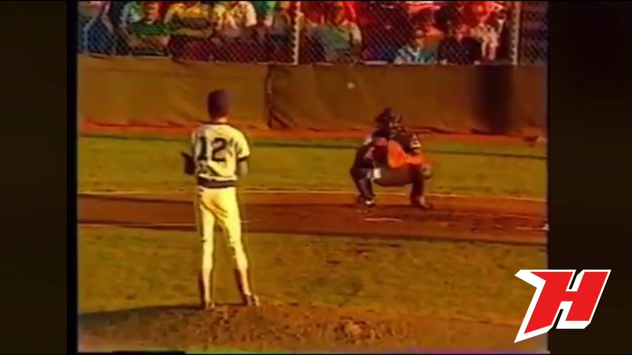 Young Greg Maddox pitching mechanics - YouTube
