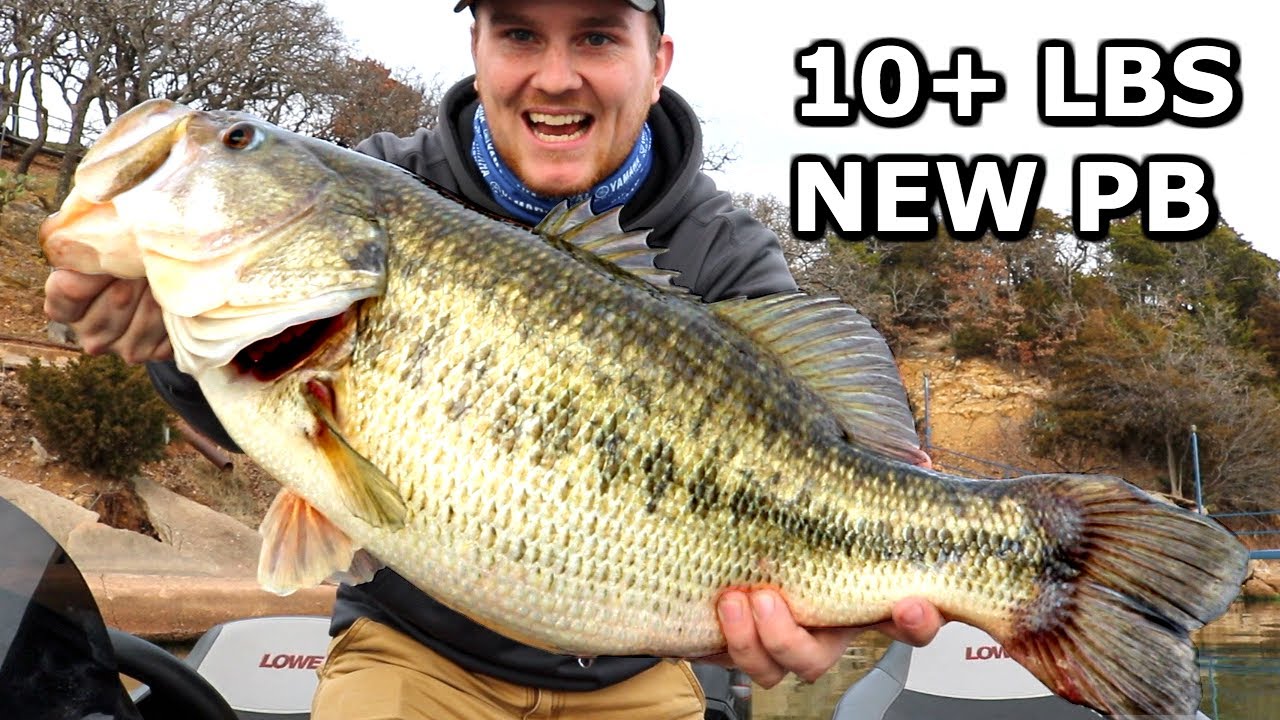 I CAUGHT THE BIGGEST BASS OF MY LIFE! 10+ Lb New PB (Big Fish Freak Out ...