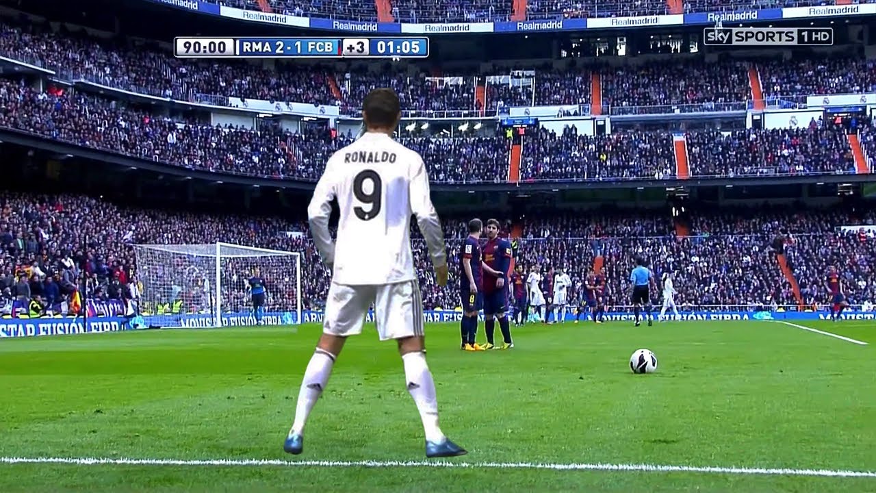 Cristiano Ronaldo First Match at Santiago Bernabeu - YouTube