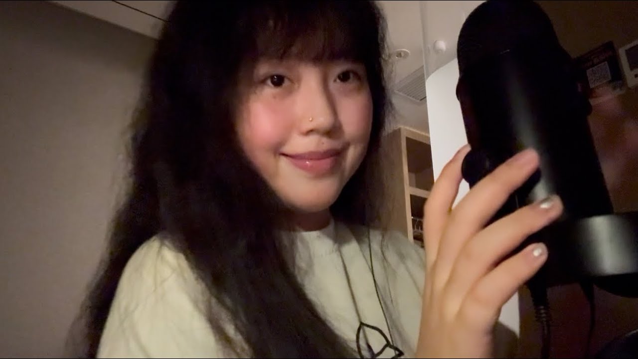 ASMR | Chit Chat b4 sleep 😴 💤 hand sounds & mouth sounds & rambling - YouTube