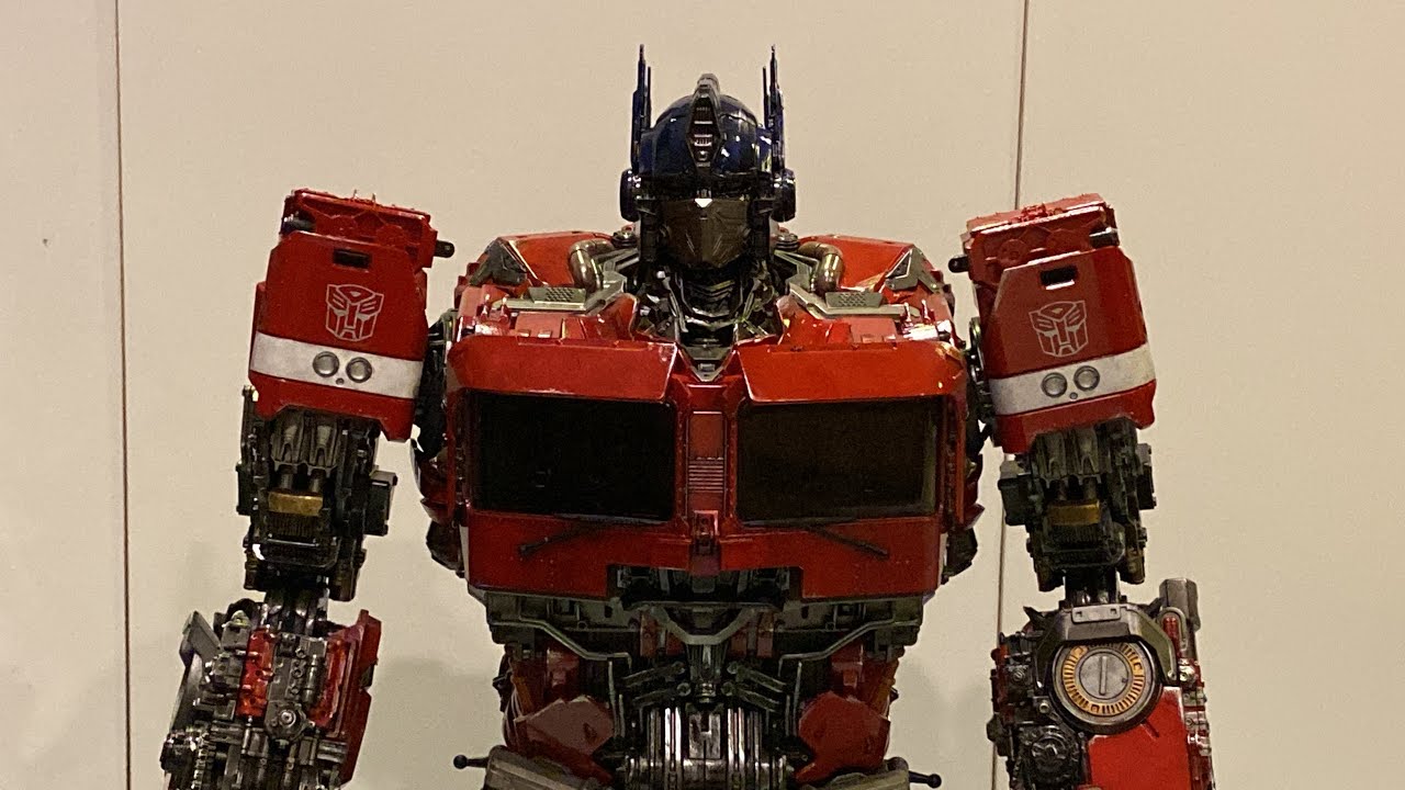 THREE ZERO OPTIMUS PRIME PREMIUM SCALE ZOOM IN REVIEW - YouTube