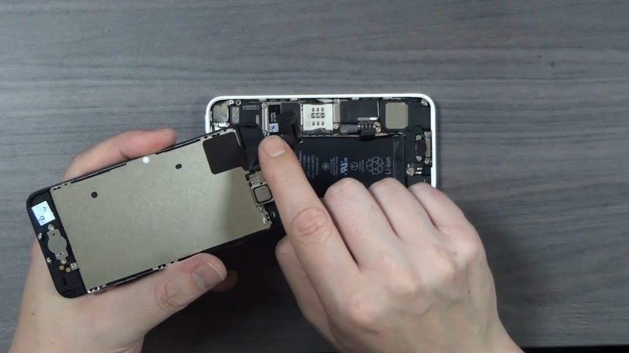 iPhone 5C LCD screen and digitizer replacement - YouTube