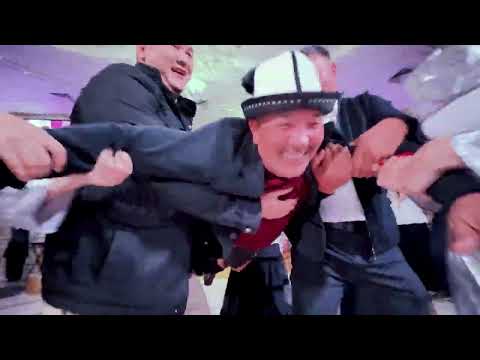 ТОЙДО ОЮНГА ЧЫКПАЙМ ДЕГЕН АЯШ АТА ТОЙДУ ЖАРДЫ!😂😂😂👍👍👍