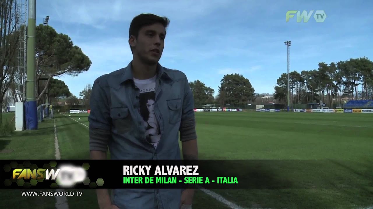 Ricky Álvarez habla sobre las instalaciones de Vélez - YouTube