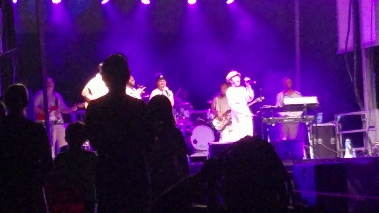 Tobymac and Diverse City Band "Lose My Soul,, - YouTube