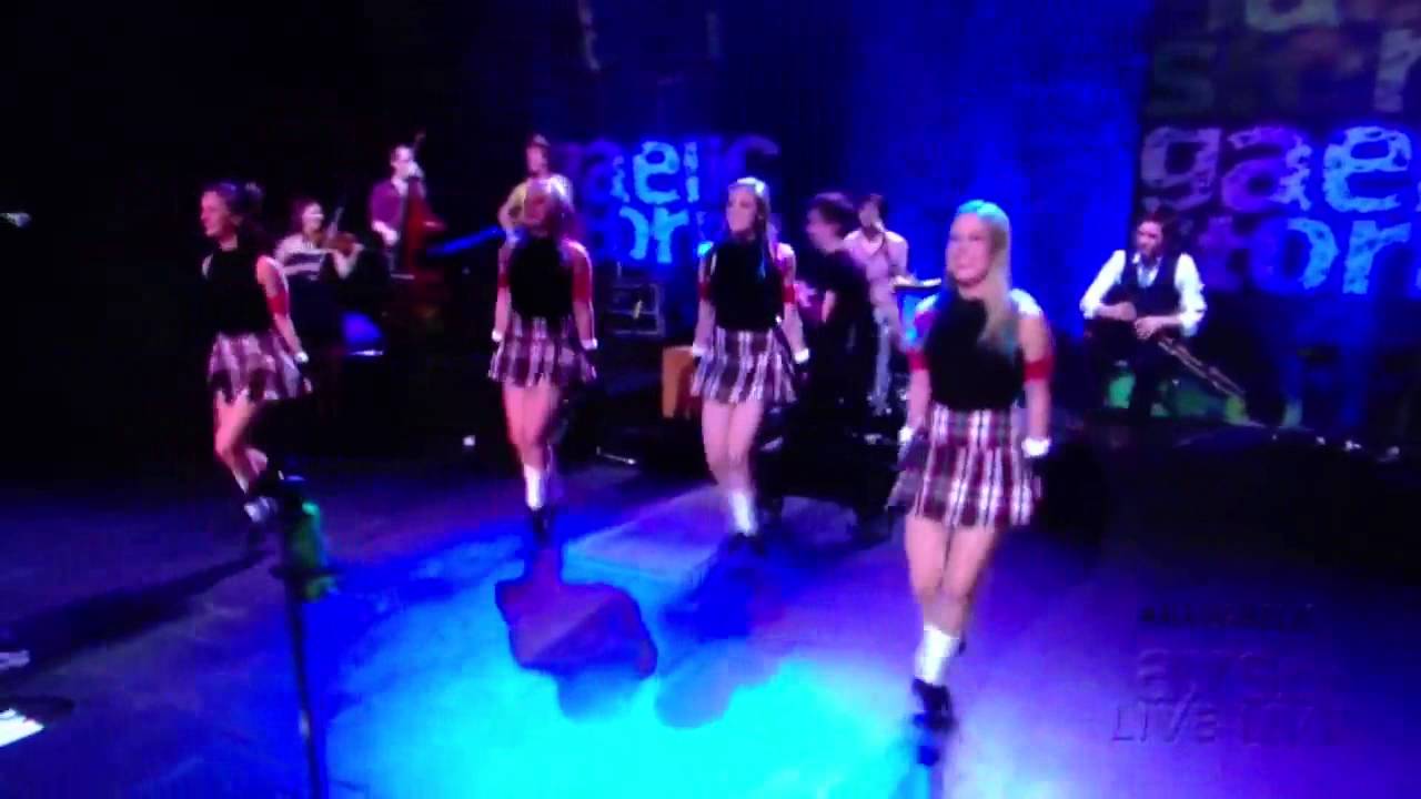 Trinity Irish Dancers with Gaelic Storm (Riverside Theater) - YouTube