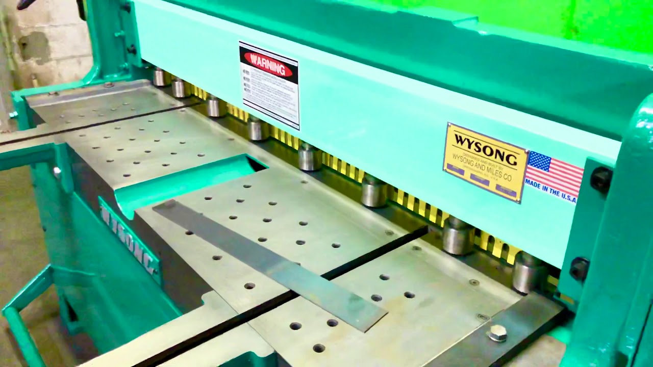 Wysong 1452 Shear 4 ft x 14 ga Mild Steel - YouTube