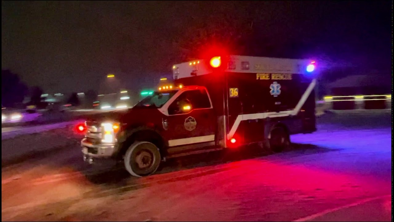 SMFR Engine and Medic 36 responding emergent - YouTube