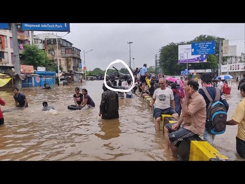 Pune Flood | [05-08-19] #6 Taking Flood To A Whole New Level #aundhgaon ...