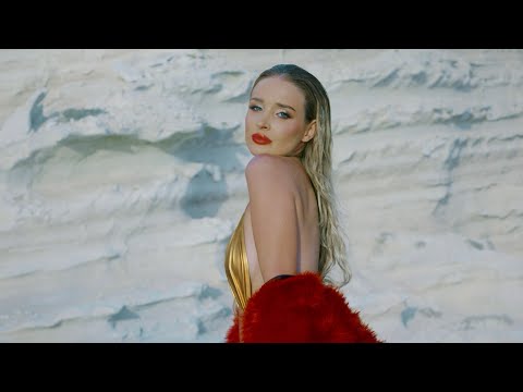 Playboy X Playmate Nicole Šachová