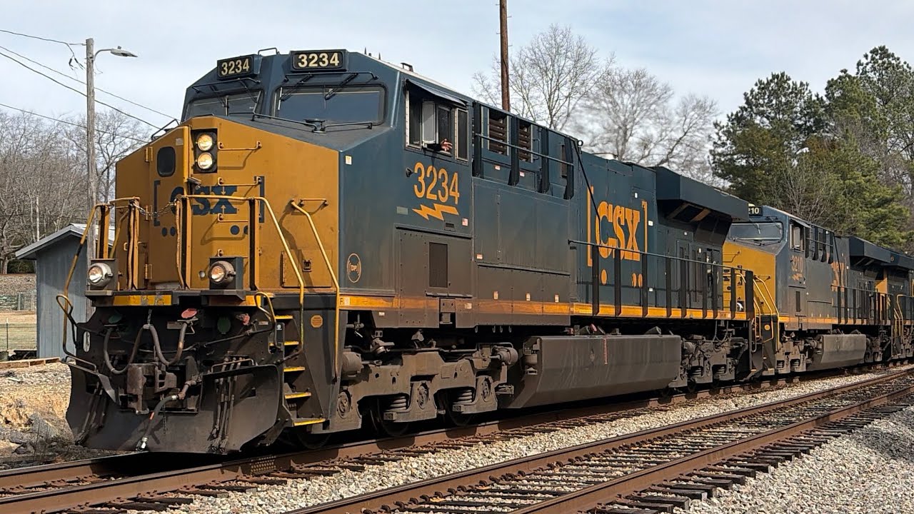 CSX 3234 leads a long E904 at a very good speed!! 2-12-2026 - YouTube