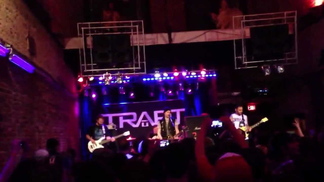 Trapt "Echo" Live 3/9/13 - YouTube