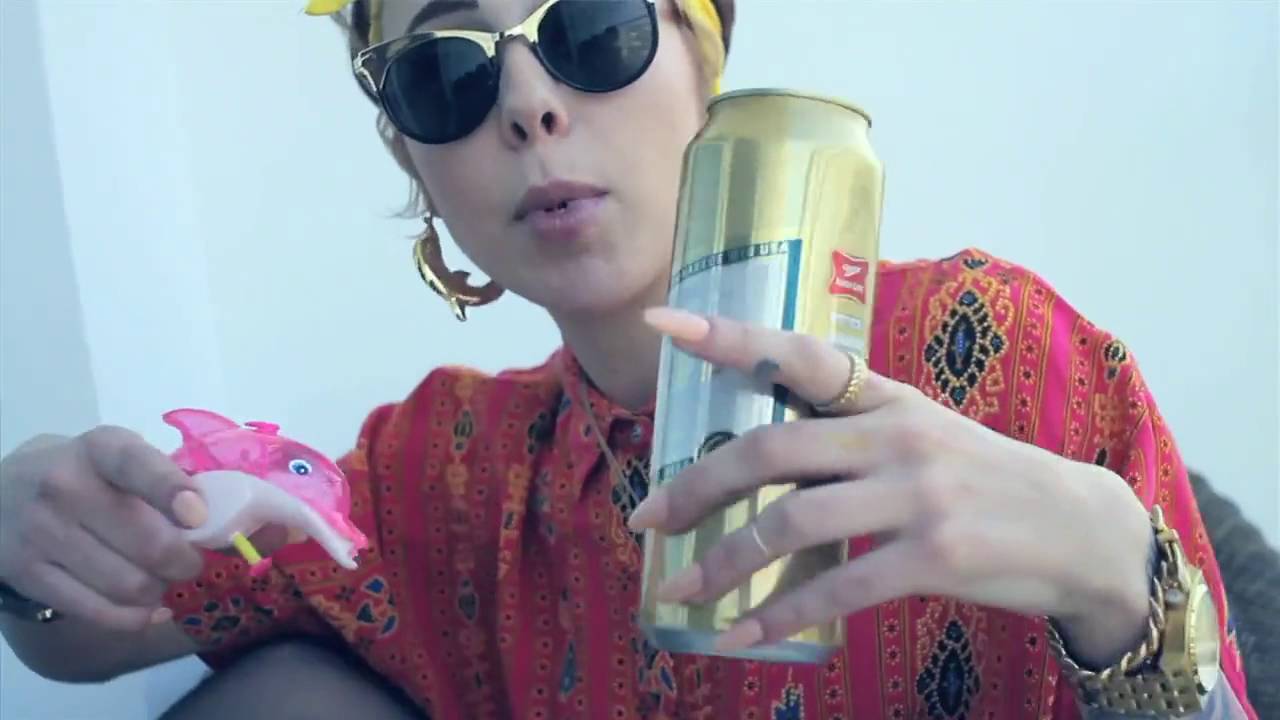 Lil' Debbie & Riff Raff - Squirt - YouTube