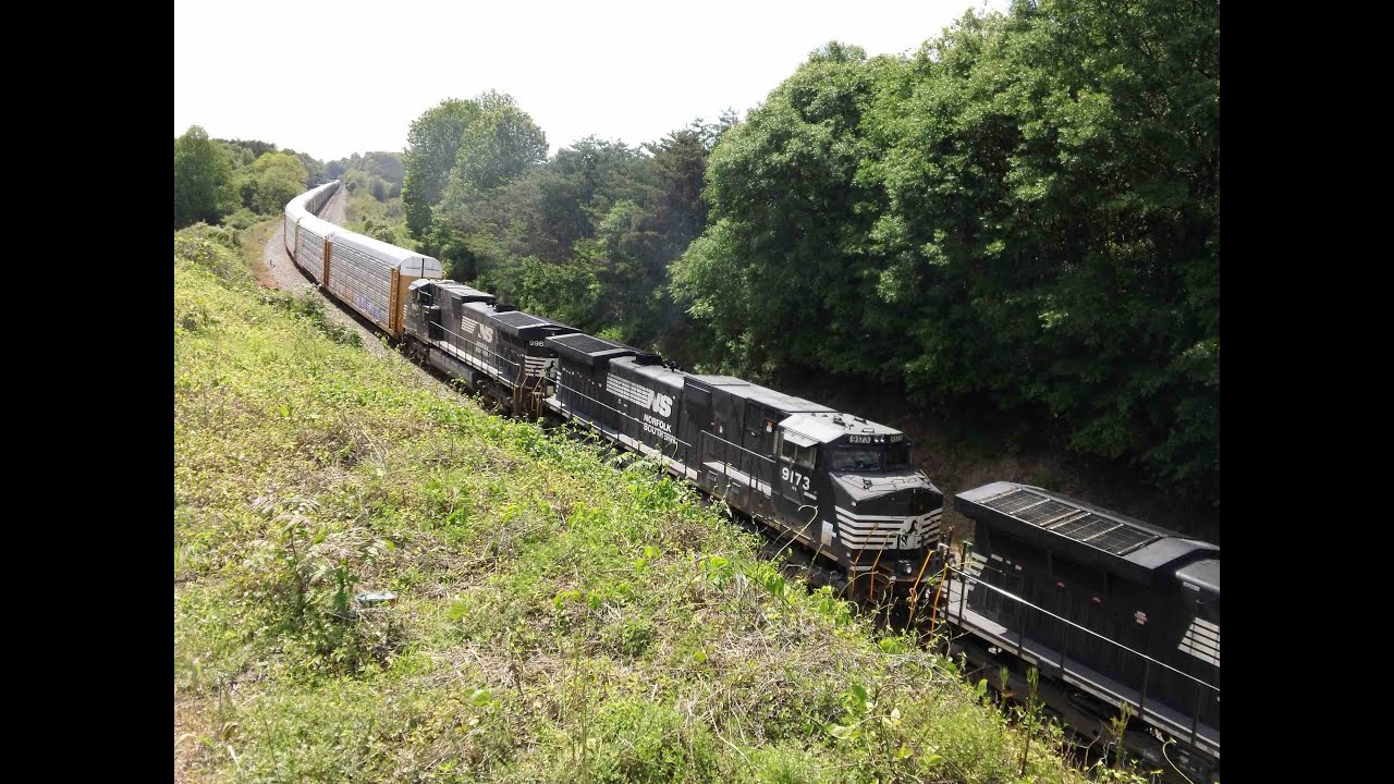 NS train 212 - Intermodal freight - Atlanta, GA to Croxton, NJ ...