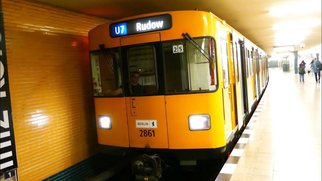 U-Bahn Berlin Ausfahrt F-Drehstromer mit meinen U-Bahnfahrer in ...
