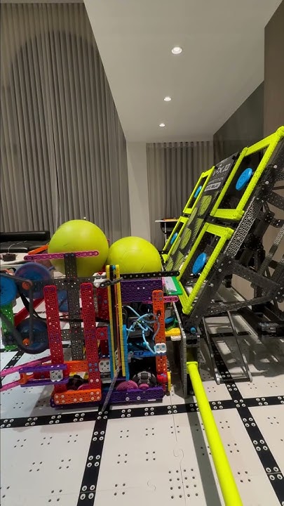 Vex IQ Rapid Relay | Robot Reveal - YouTube