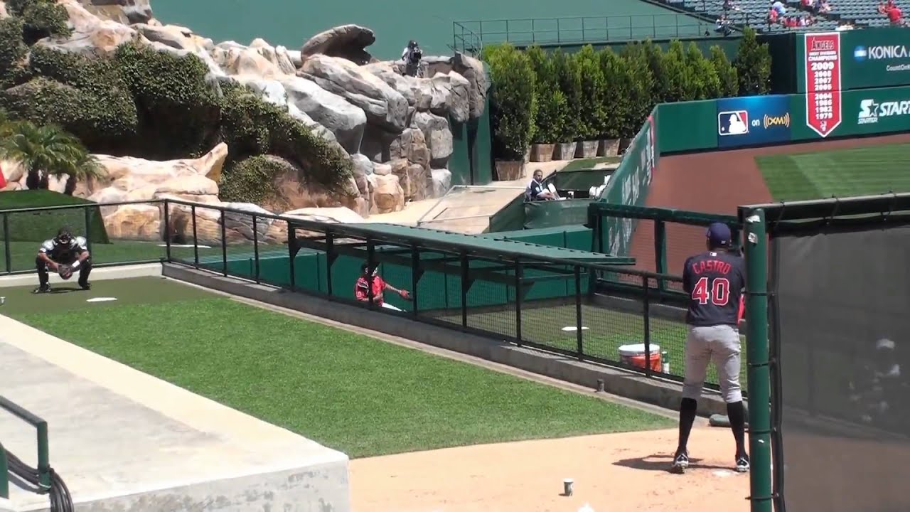Simon Castro of the San Diego Padres - YouTube