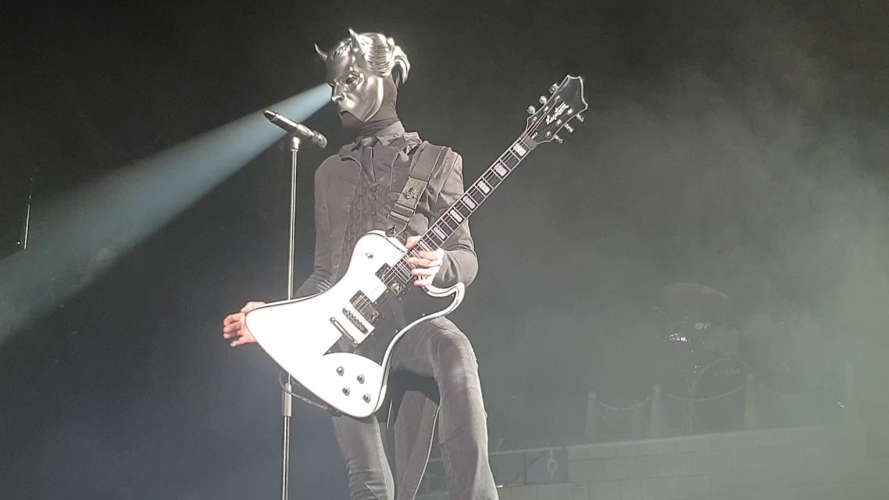 Ghost (live) - Devil Church/ Guitar Duel/ Proclaimers jam - Hydro ...