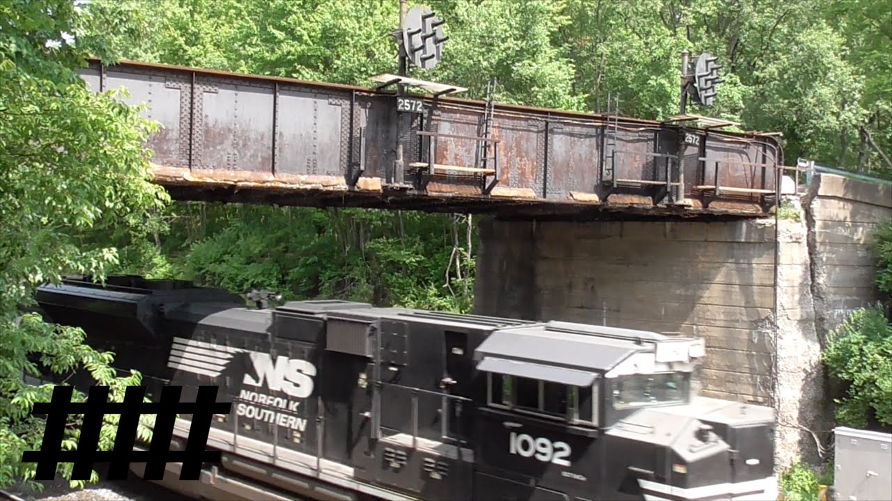 NS Trains with PRR Signals Mounted on Jamestown RD Bridge, PT 257 in ...