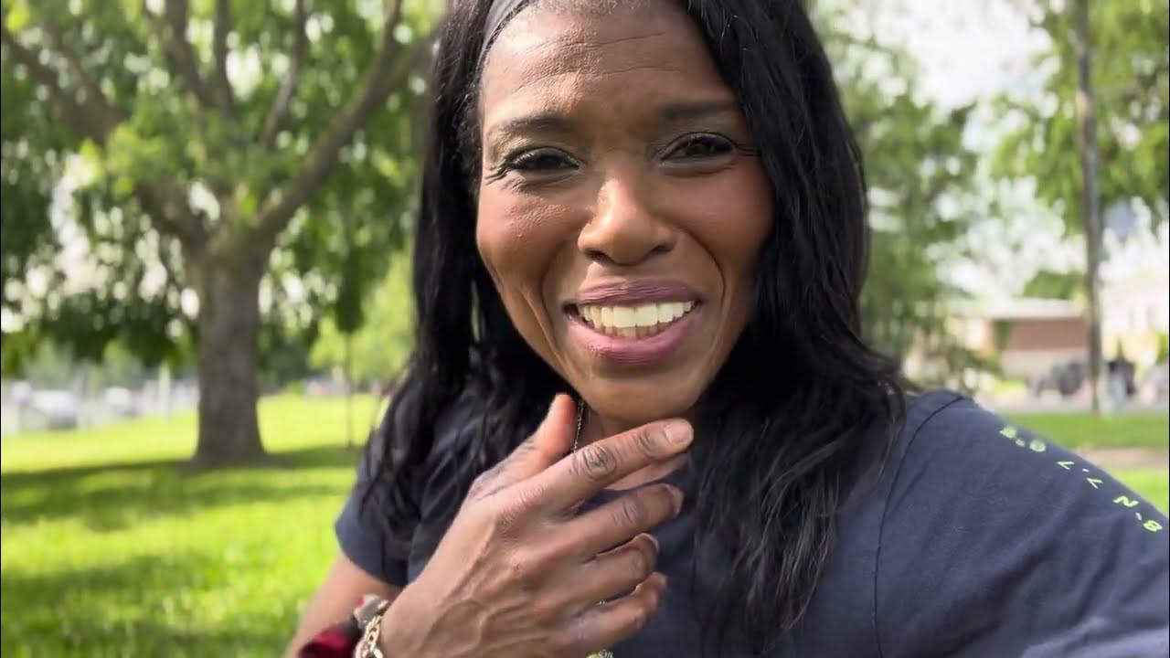 Training versus my femininity - YouTube