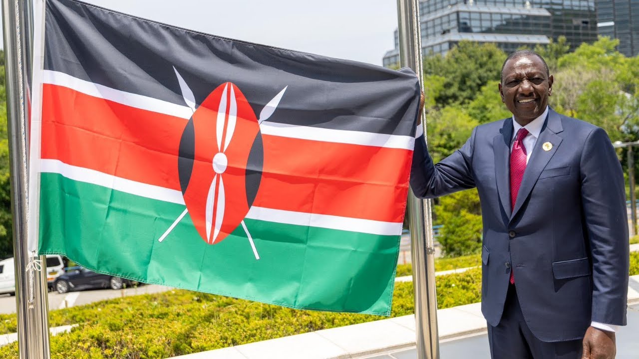 President Ruto raises Kenyan flag at the accession ceremony of Kenya at ...