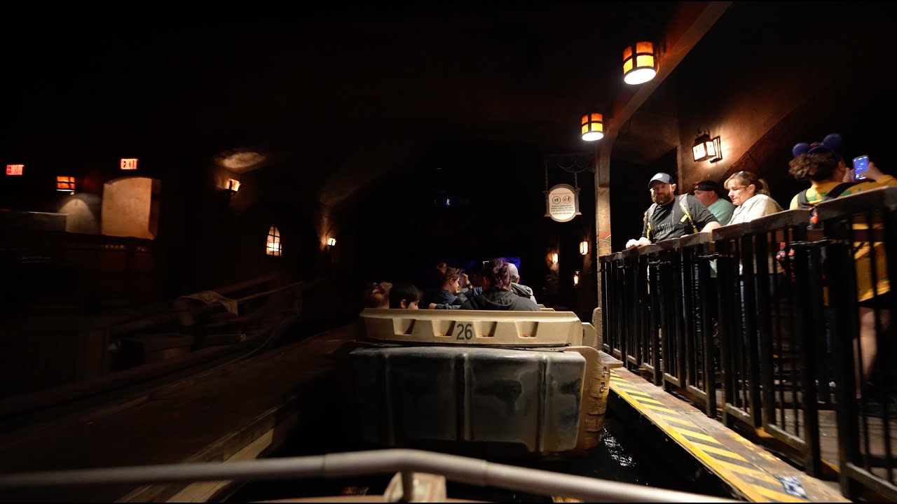Pirates Of The Caribbean Boat Ride at Magic Kingdom 2024 - YouTube