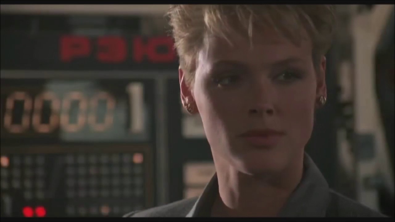 Rocky IV - War(Vince Dicola) 1985 - YouTube