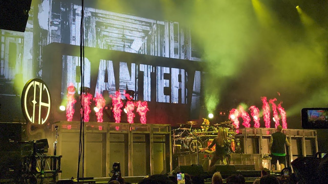 Pantera - Walk-Live in Toronto August 12 2023 - YouTube