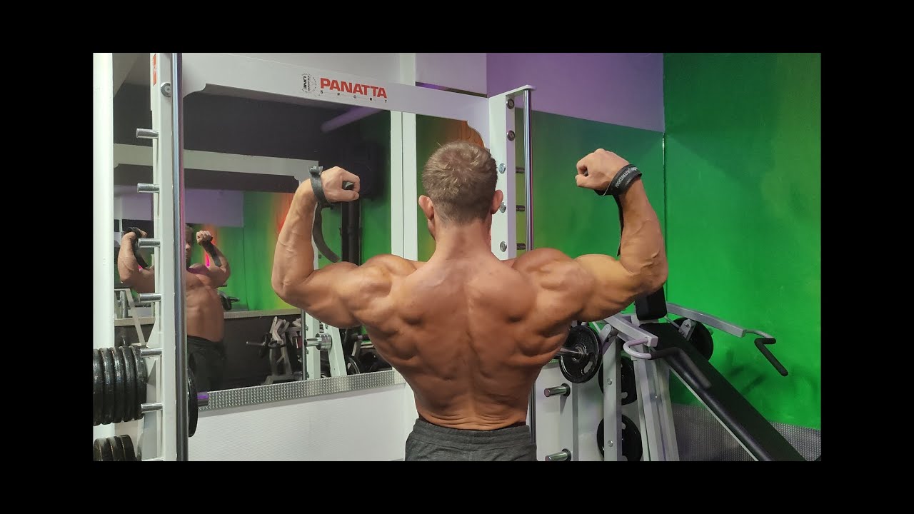 23 days out//lat fokused workout - YouTube