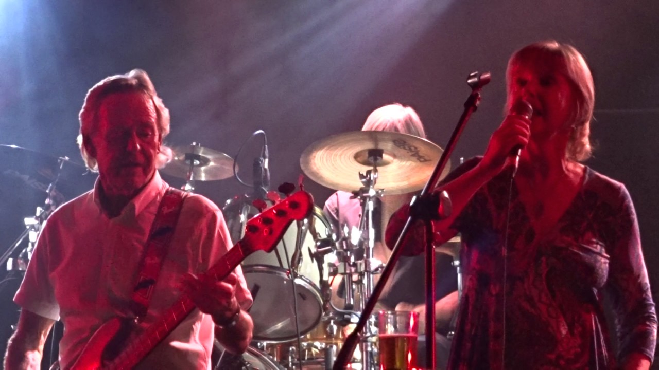 Kast Off Kinks - Death Of A Clown (Shirlie Roden on lead vocals) - YouTube