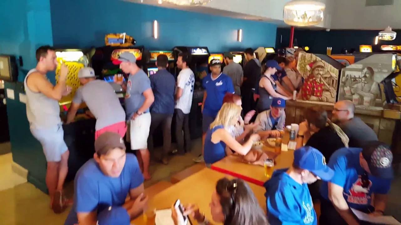 Button Mash Arcade in LA - YouTube