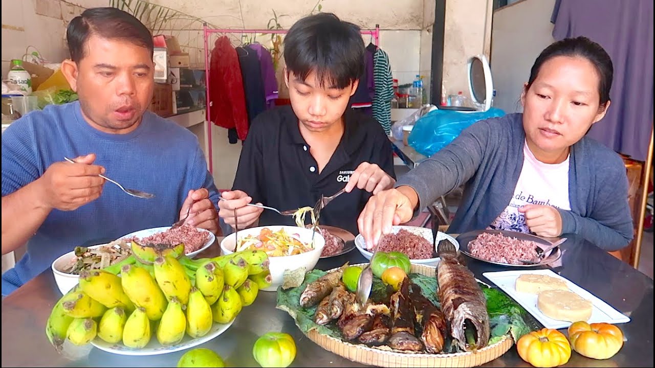 Family Cooking & Eating | Grilled Fish with Mango Tomato Fish Sauce ...