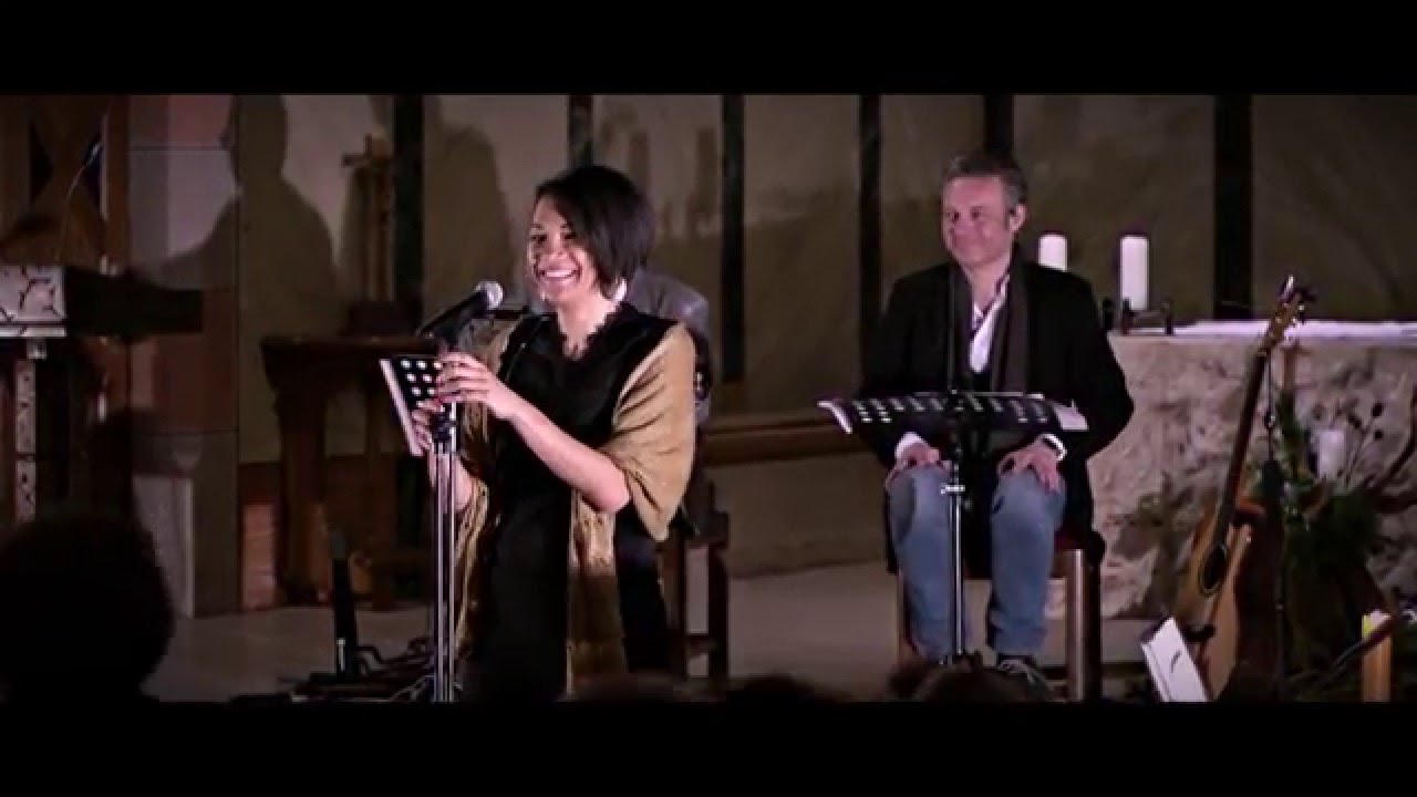 Desirée Lobé singt "Little Drummer Boy" *Adventskonzert* 29.11.15 - YouTube