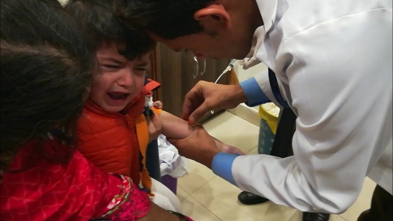 1.5 year old kid afraid of blood test || kid crying of fear 😰 - YouTube