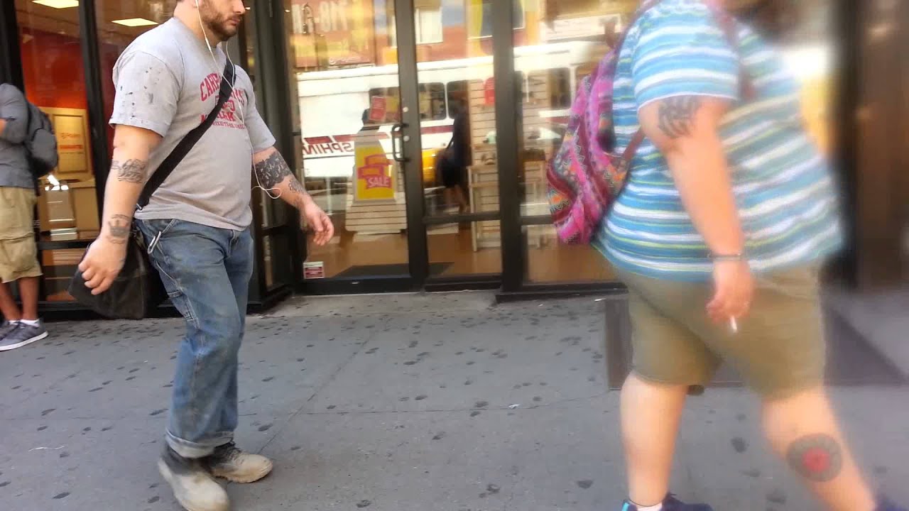 Crazy guy on crack - YouTube