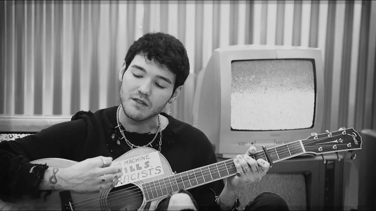 Goody Grace - Gear (Acoustic) - YouTube