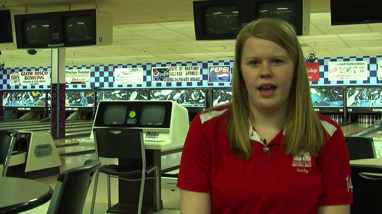 Emily Eckhoff top bowler - YouTube