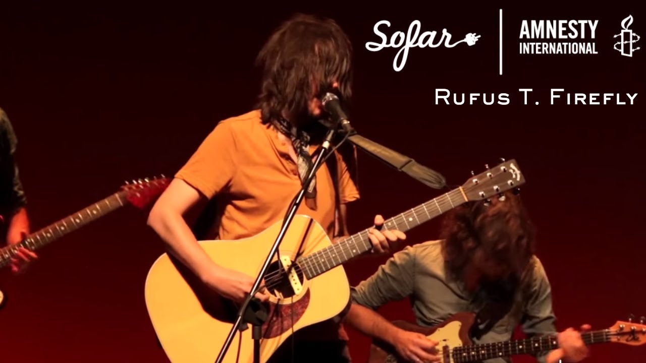 Rufus T. Firefly - Río Wolf | Sofar Madrid - GIVE A HOME 2017 - YouTube