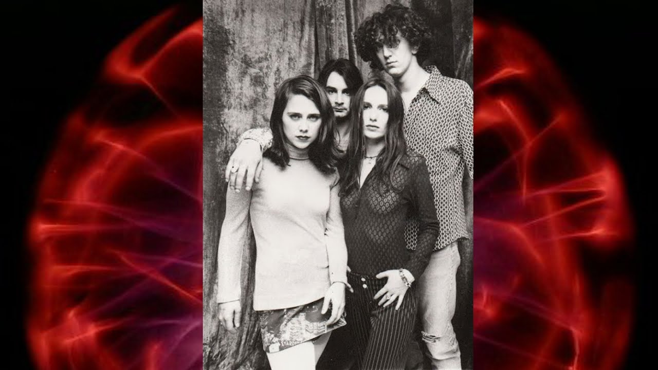 Volcano Girls by Veruca Salt, Rocksmith Bass Cover - YouTube