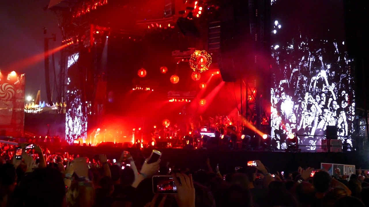 Pearl Jam - Black (Lollapalooza Brasil 2018) - YouTube