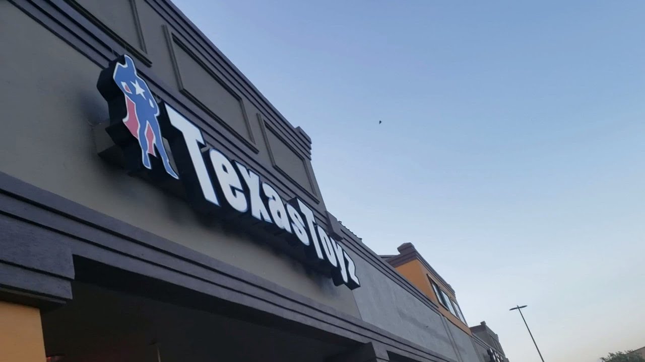 Hobby Shop Showcase: Corpus Christi, Texas Toyz part 1 - YouTube