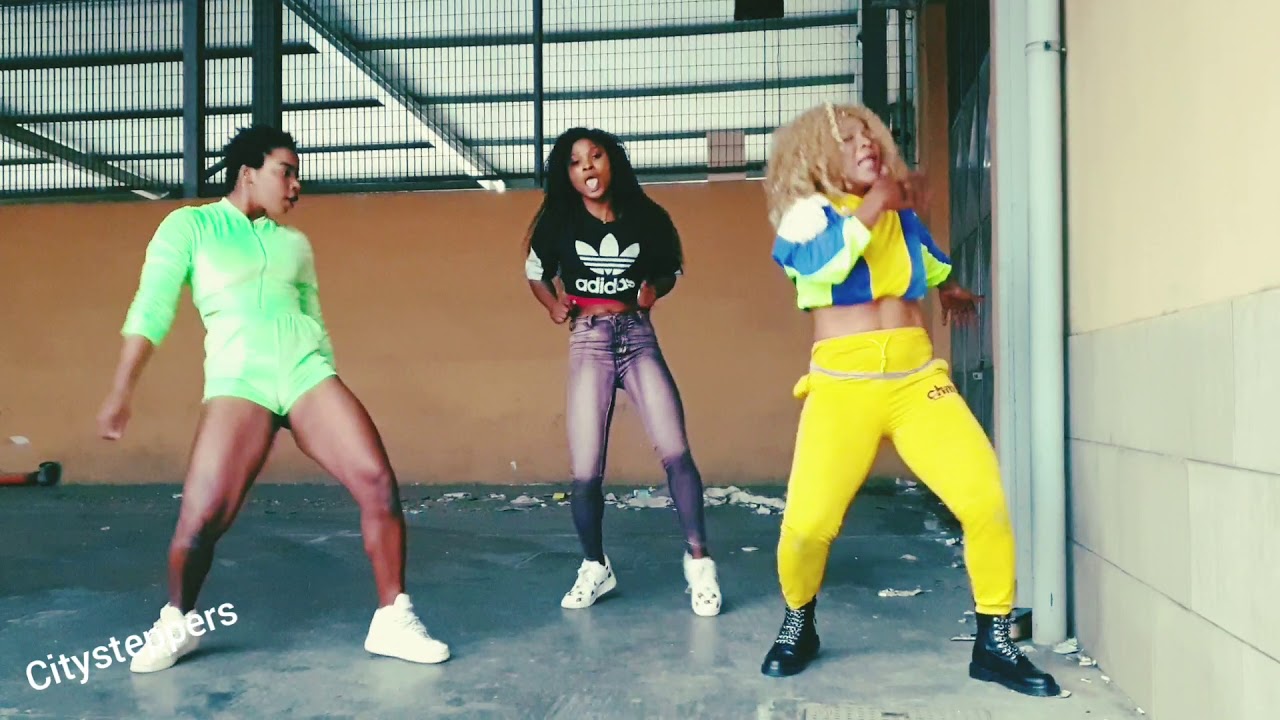 Young Jonn - mama yo (official video) - YouTube