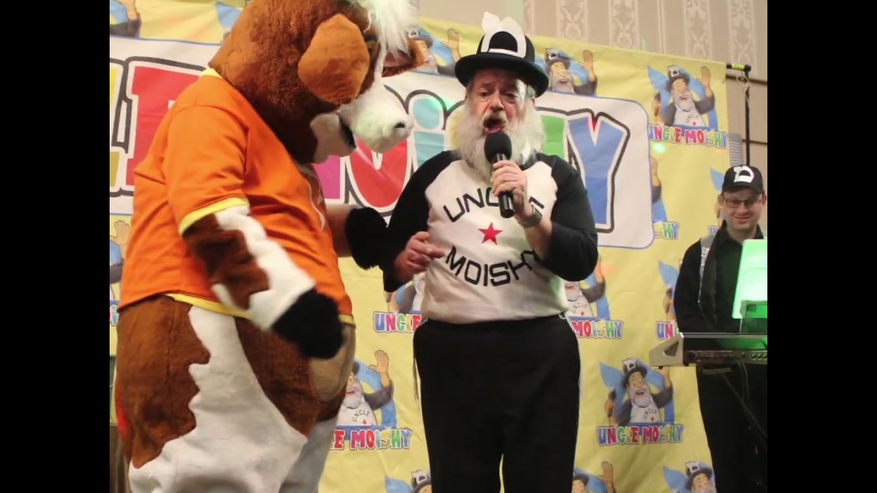 Uncle Moishy's World Tour comes to Toronto - YouTube
