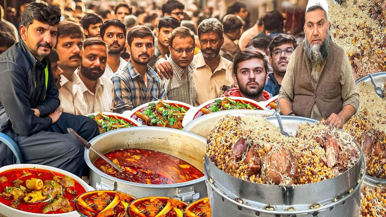 MASSIVE RAMADAN Street Food of Pakistan - Most Crowded Street Food in ...