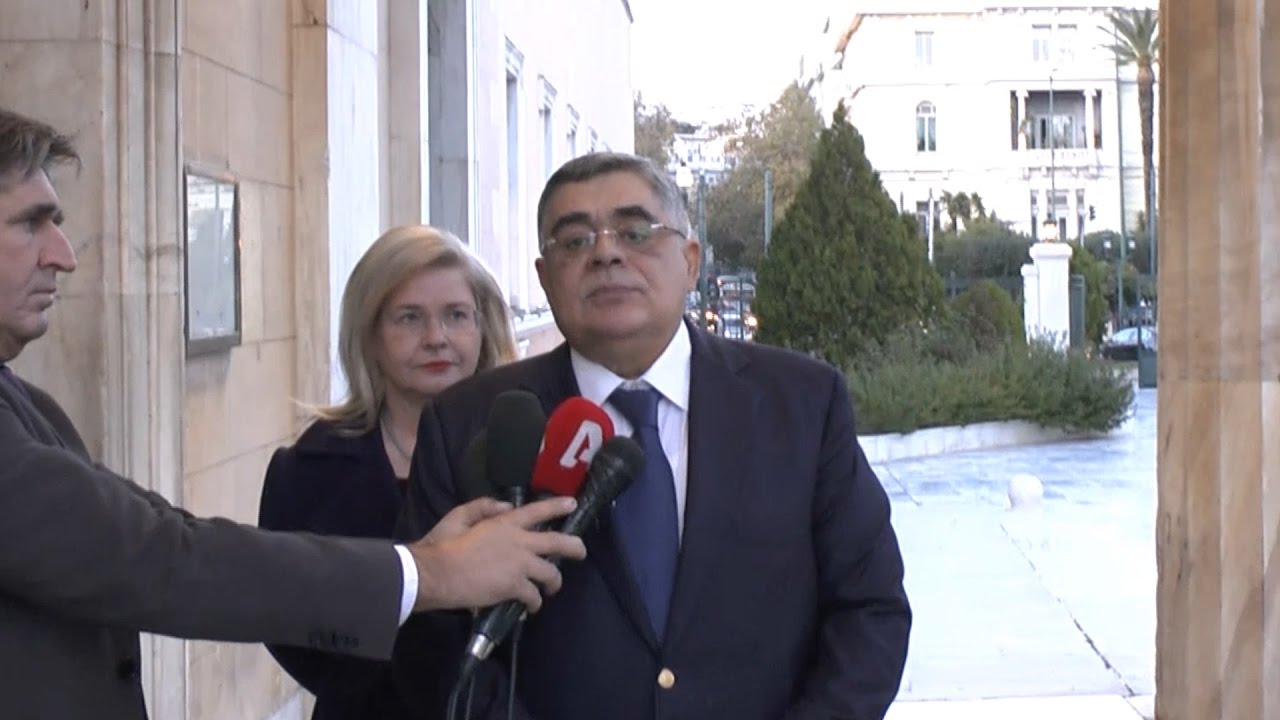Ν. Γ. Μιχαλολιάκος: Ενάντια σε μνημόνιο και λαθρομετανάστευση - YouTube