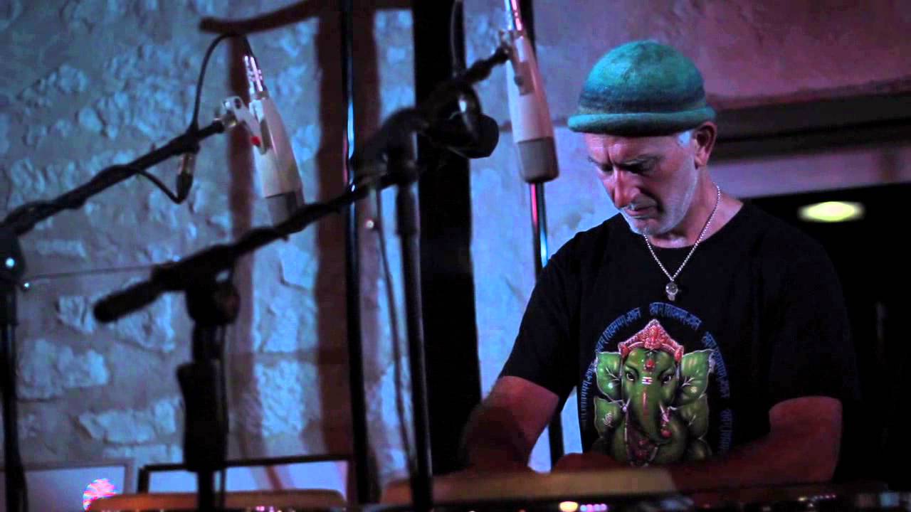 Peter Knight's Gigspanner 'The Week Before Easter' - YouTube